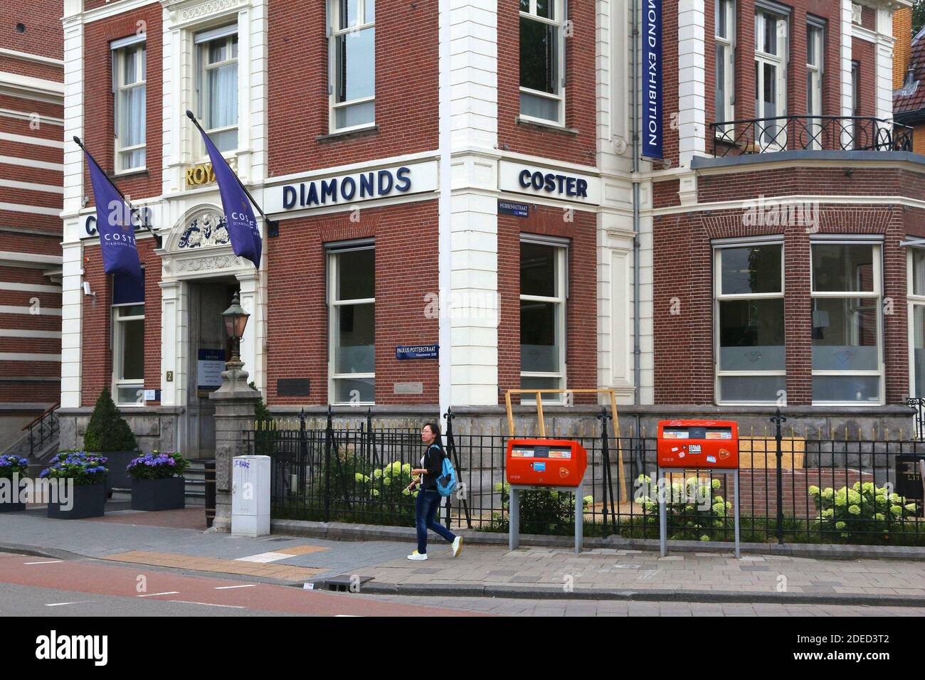 Diamond cutting factory netherlands hi-res stock photography and images ...
