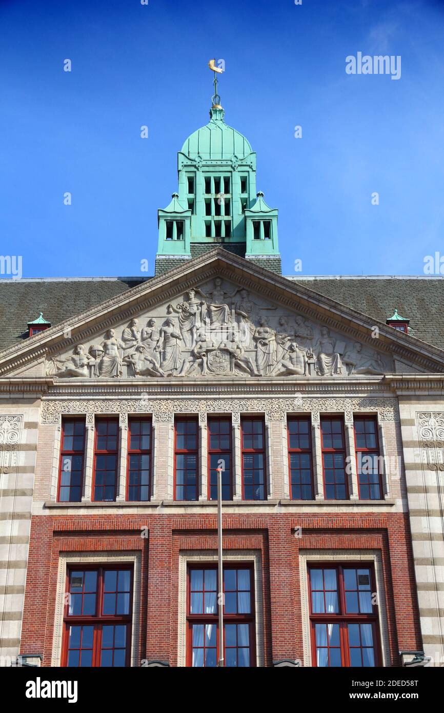 Amsterdam stock exchange building hi-res stock photography and images ...