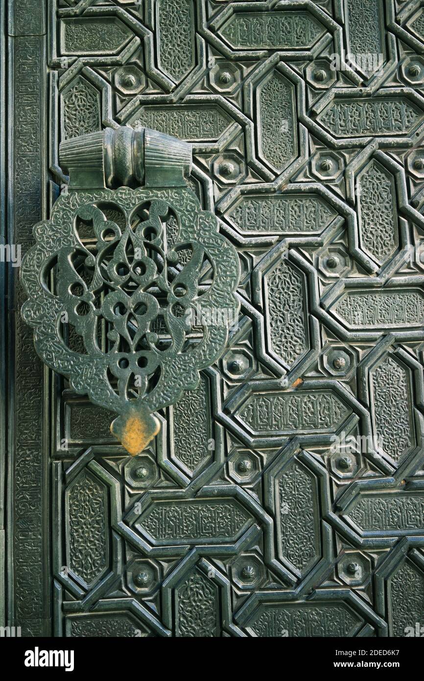 Antique metal texture hi-res stock photography and images - Alamy