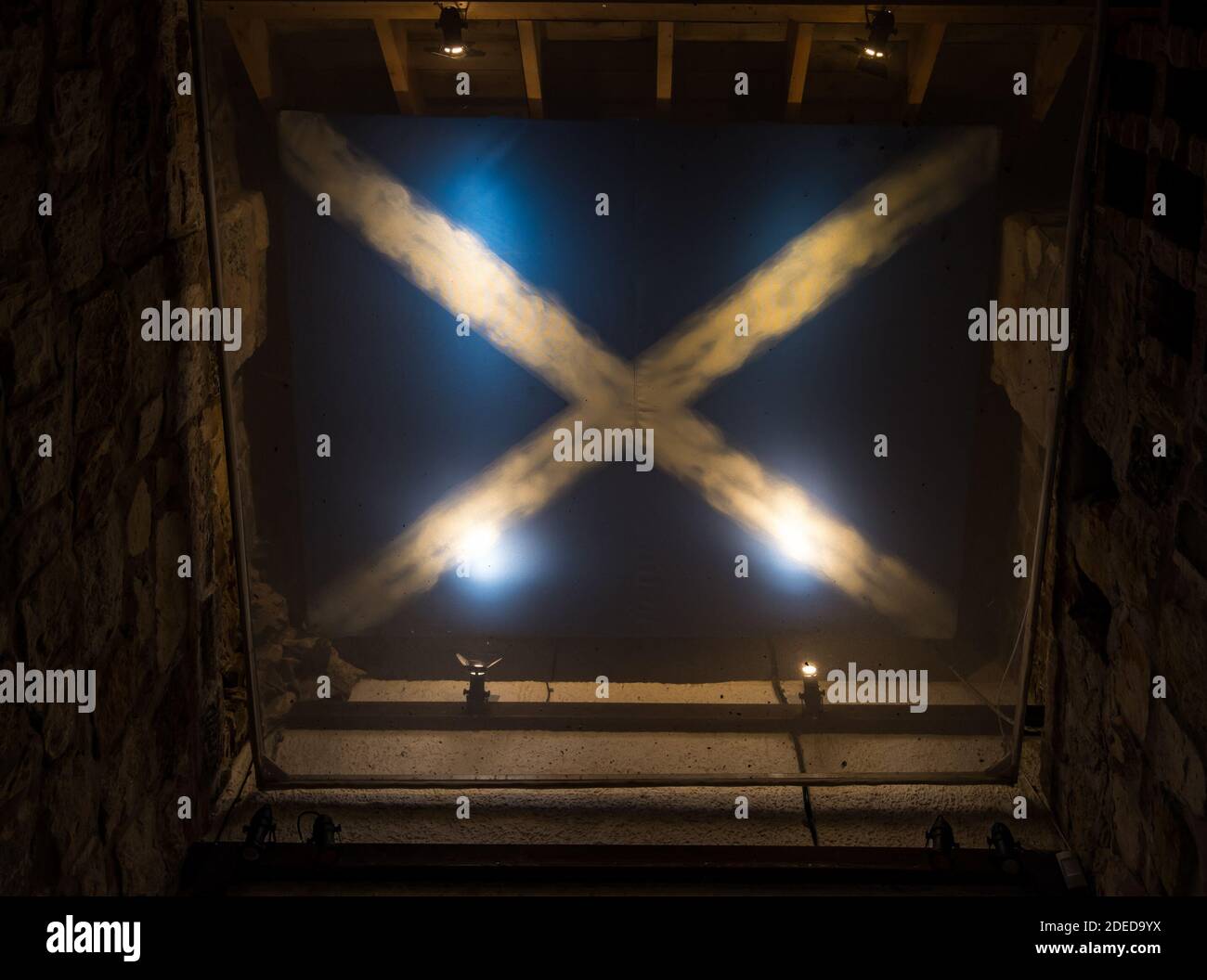 Story angles hi-res stock photography and images - Alamy