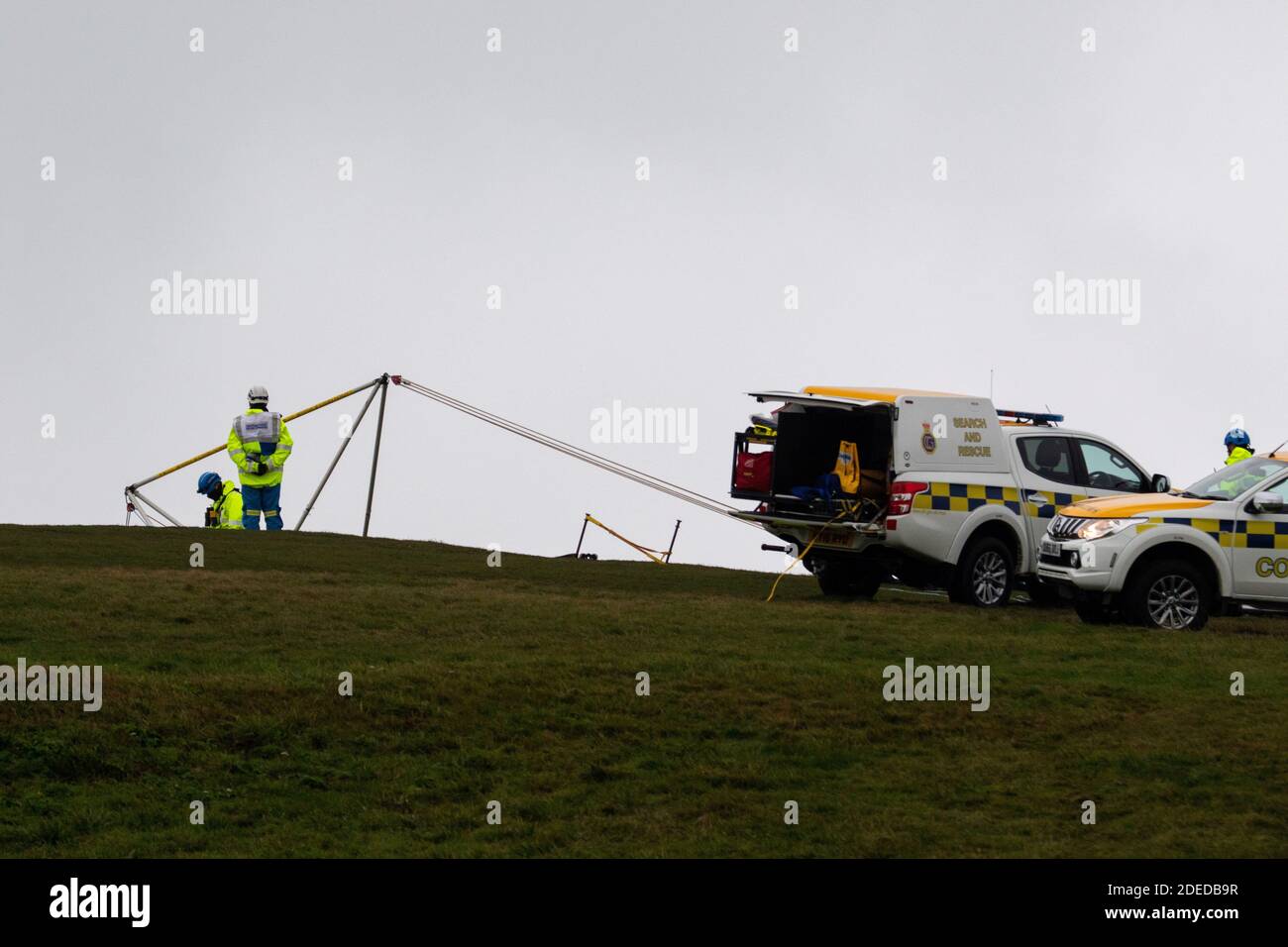 Rescue teams hi-res stock photography and images - Alamy