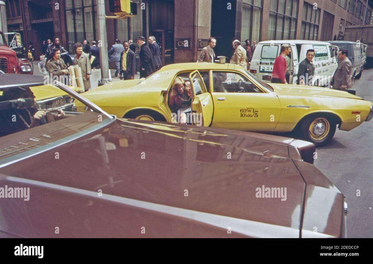 New york taxi 1970s hi-res stock photography and images - Alamy