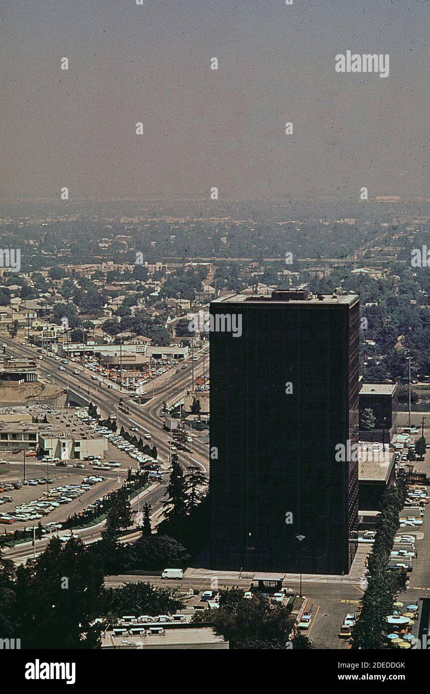 1970s Photos (1972) - Area of Los Angeles county seen through smog (San ...