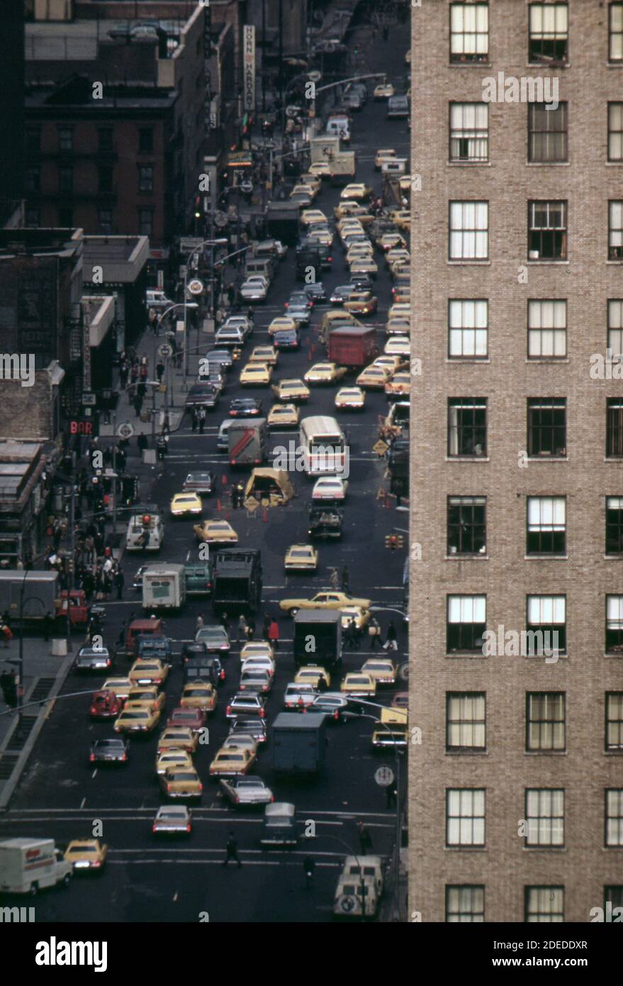 1970s Photo (1973) - Looking down on Sixth Avenue traffic at 40th ...