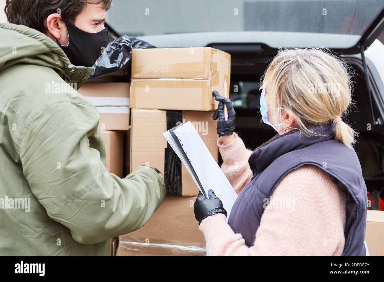 Delivery note hi-res stock photography and images - Alamy