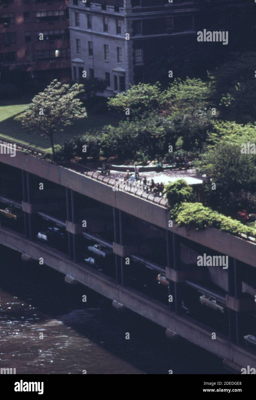 1970s sutton place hi-res stock photography and images - Alamy