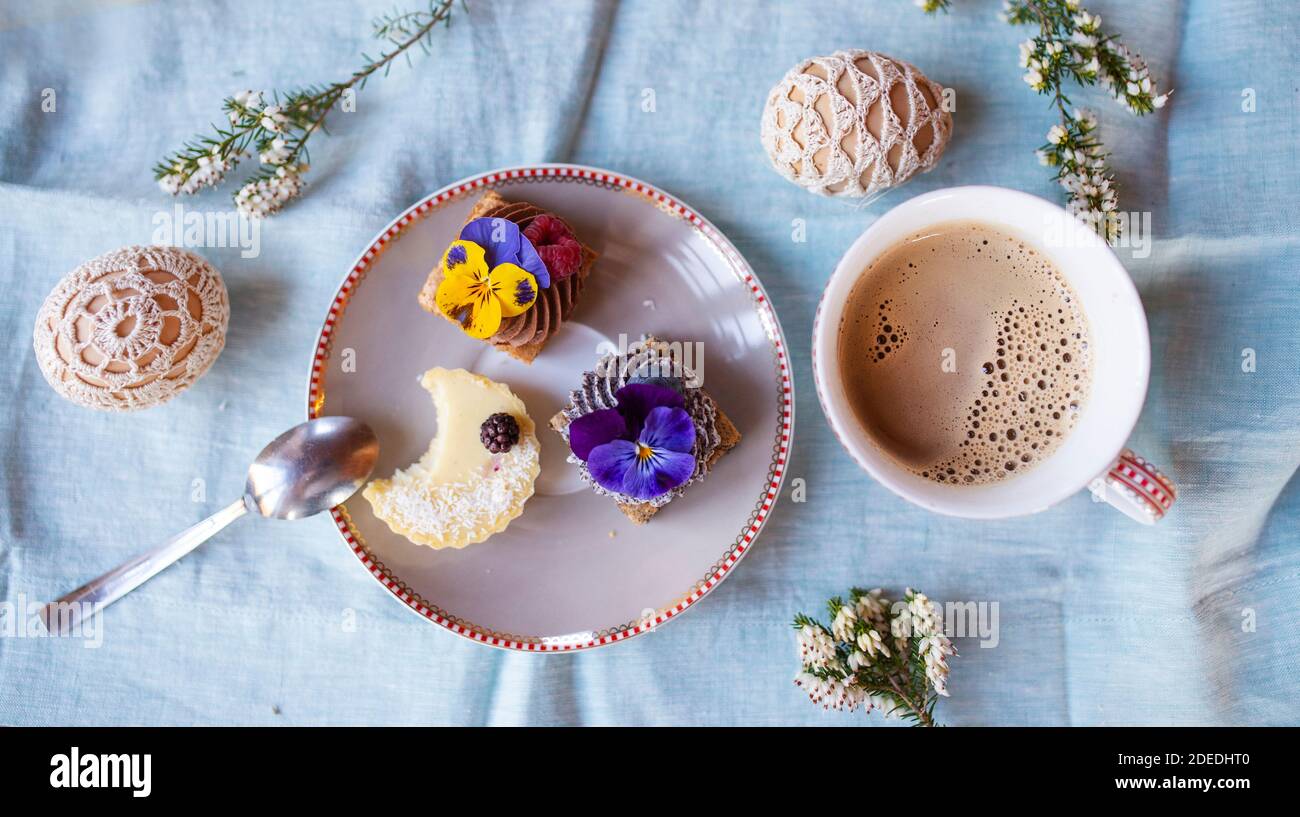 Top view dessert cakes hi-res stock photography and images - Alamy