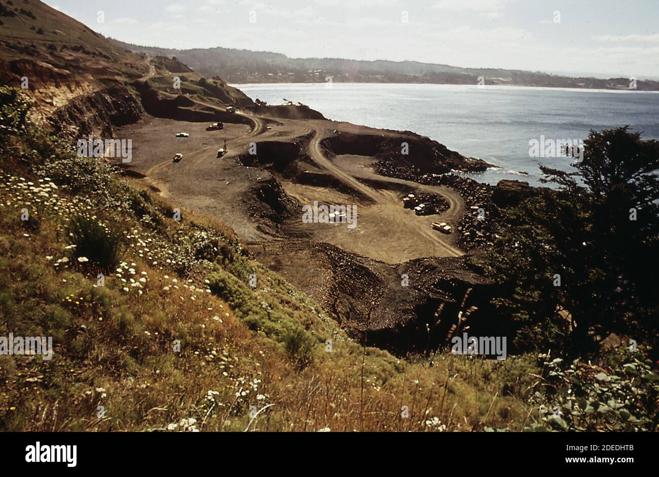 1970s Photos (1972) - Quarry on Newport Beach (Oregon Stock Photo - Alamy