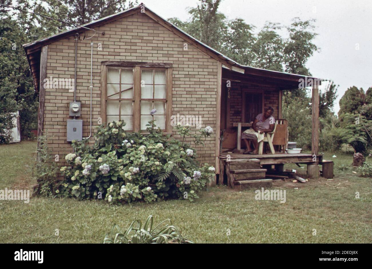 1970s longview texas neighborhood hi-res stock photography and images ...