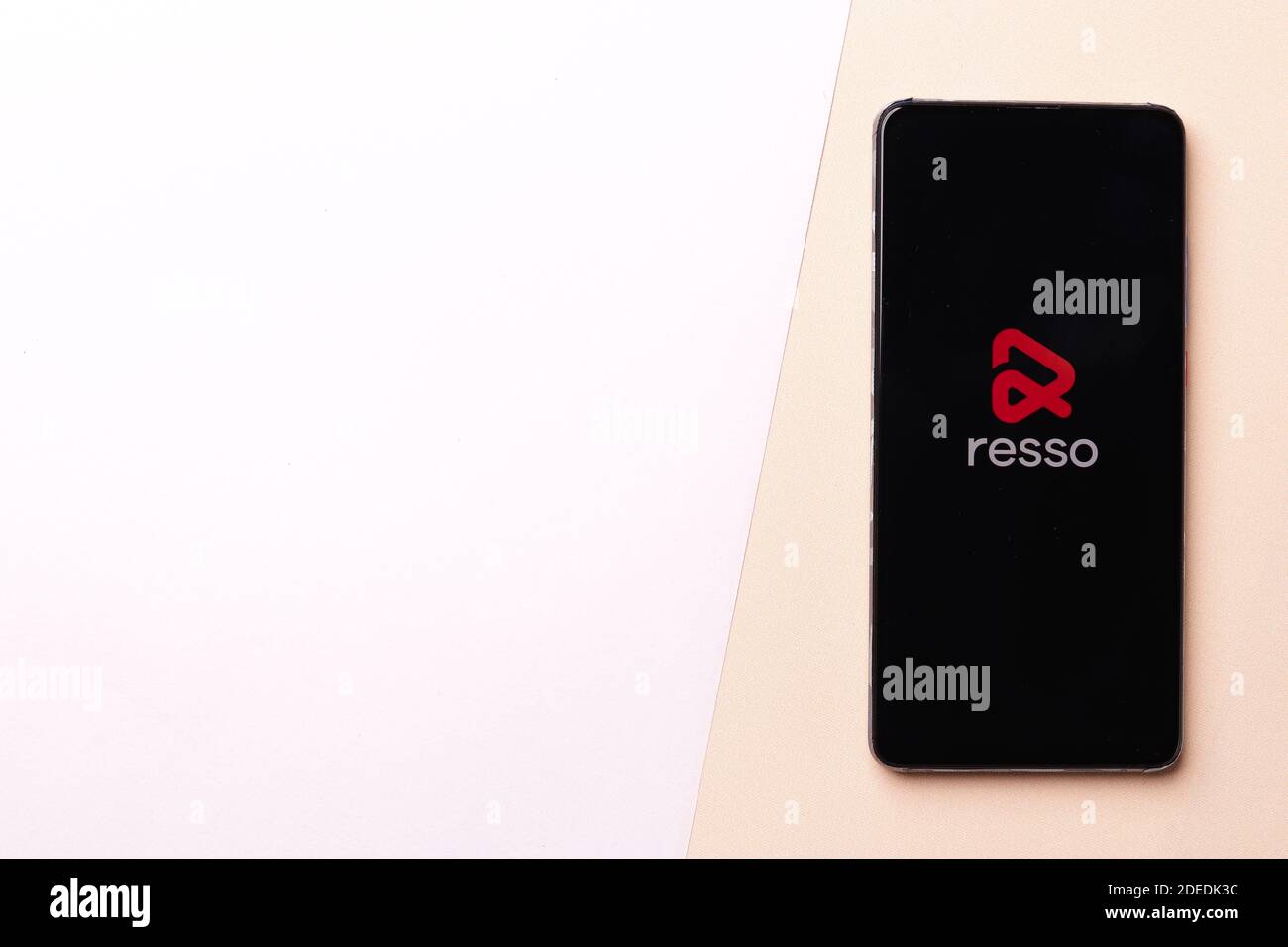 Assam, india - November 29, 2020 : Resso logo on phone screen stock ...