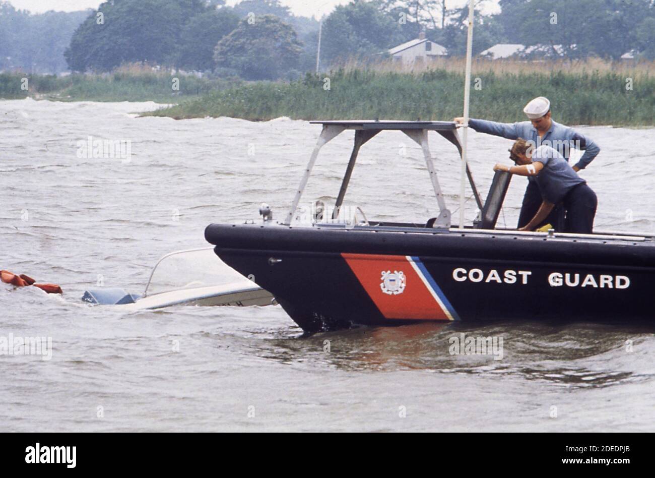 1970s chesapeake bay coast guard boat hi-res stock photography and ...
