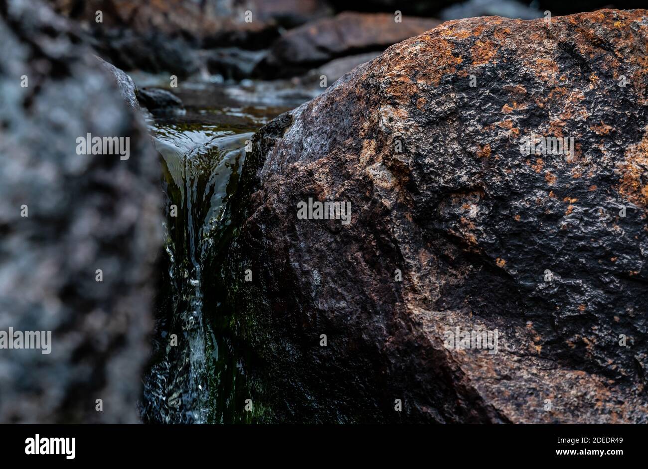 Waterfall water running down wet hi-res stock photography and images ...