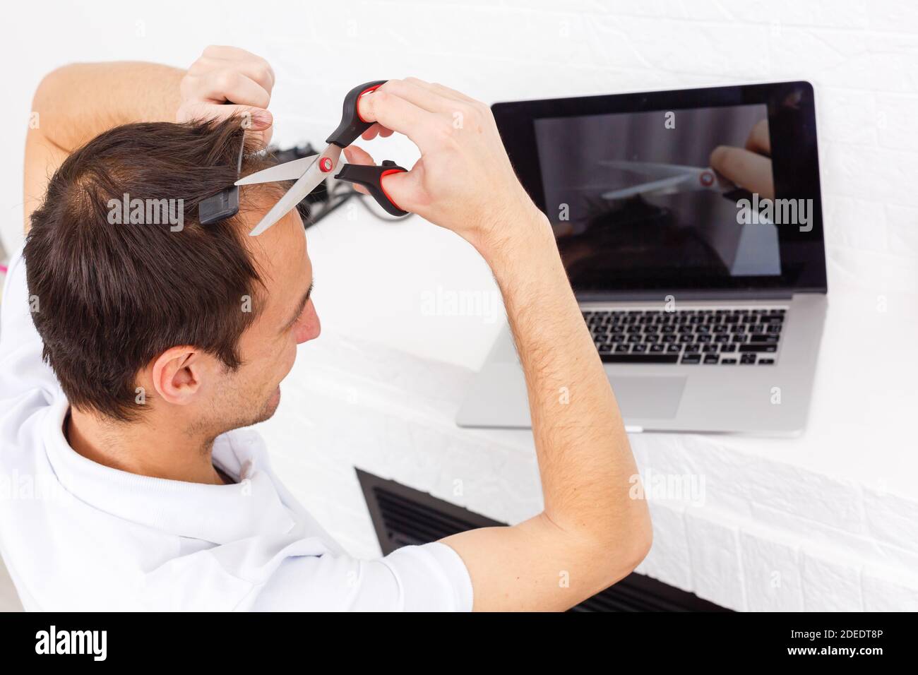 Emergency haircut hi-res stock photography and images - Alamy