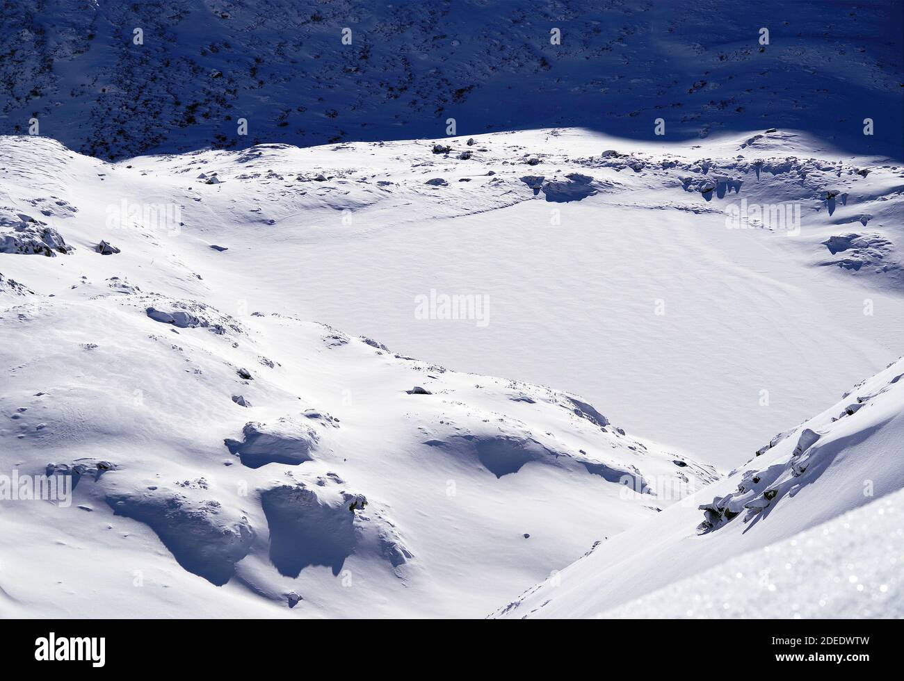 Winter alpine landscape in National Park Retezat, Carpathians, Romania ...