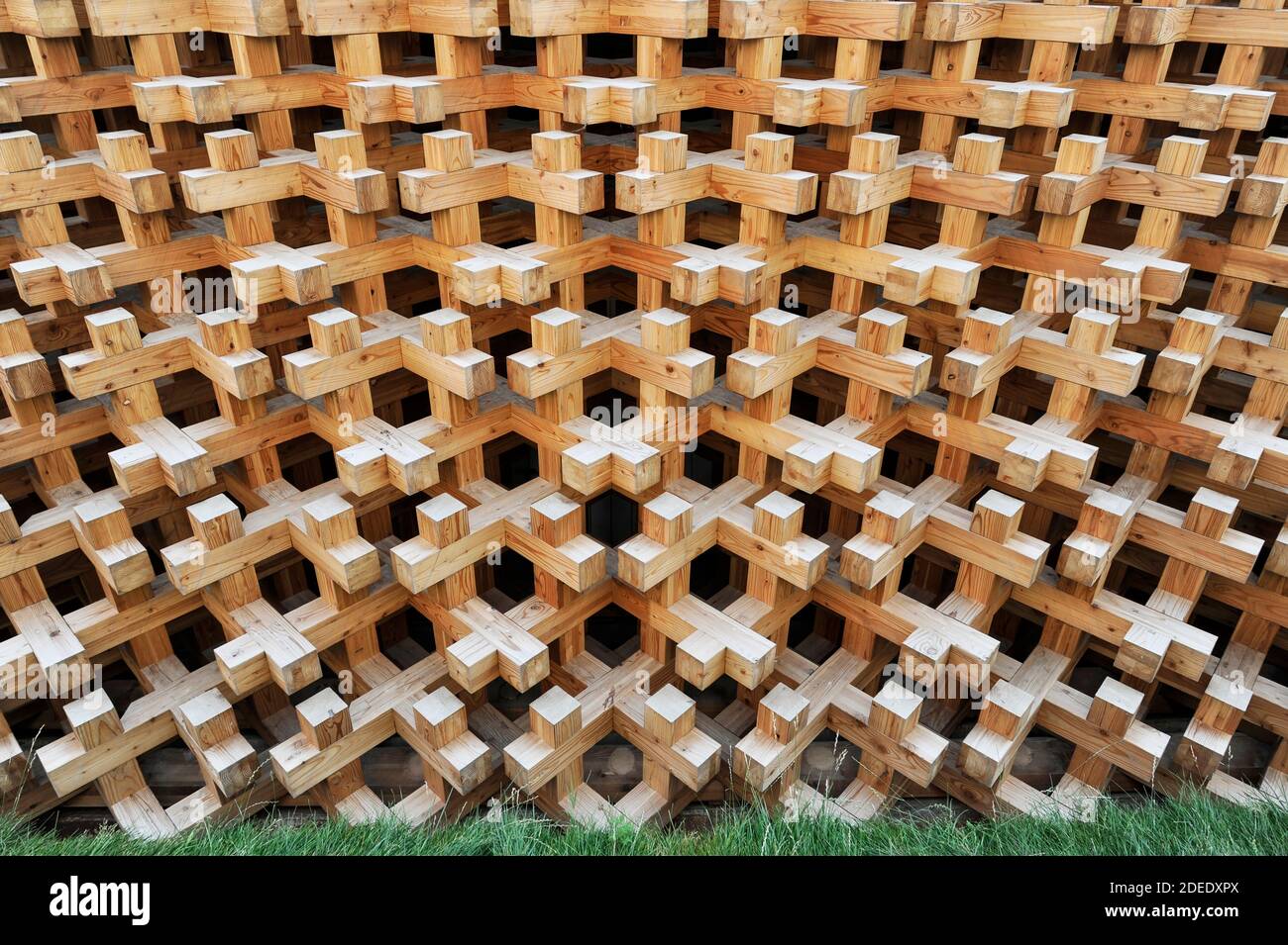 Modern interlocking wooden facade structure for eco friendly buildings ...