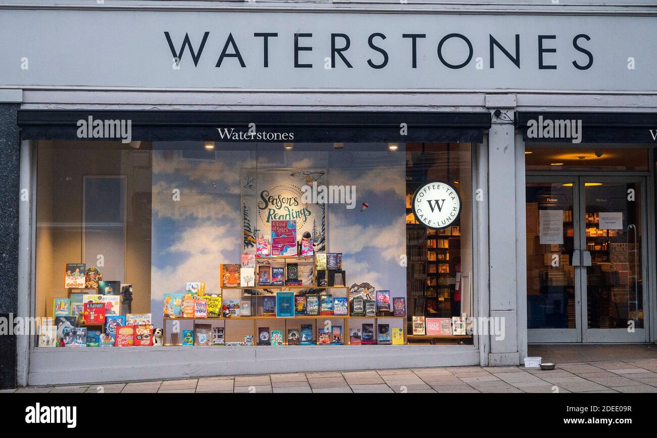waterstones-bookshop-uk-hi-res-stock-photography-and-images-alamy