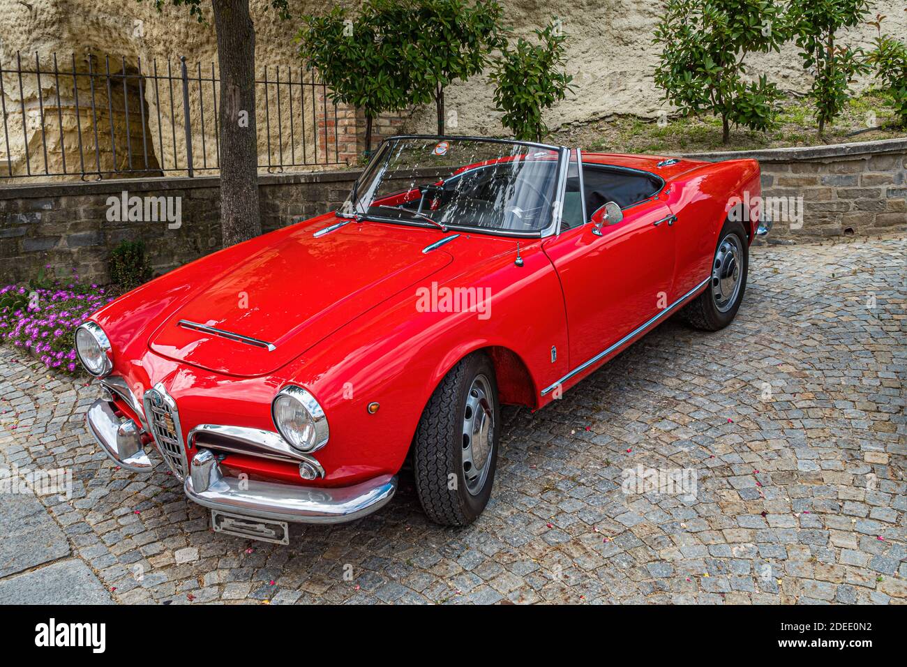 Alpha romeo hi-res stock photography and images - Alamy