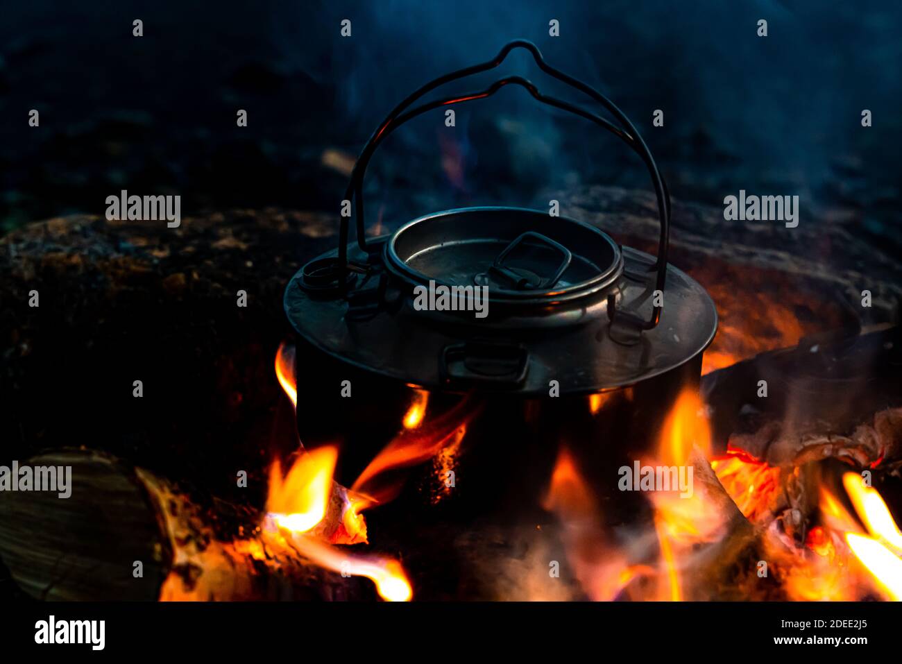 Fire flames boiling tea coffee water hi-res stock photography and ...