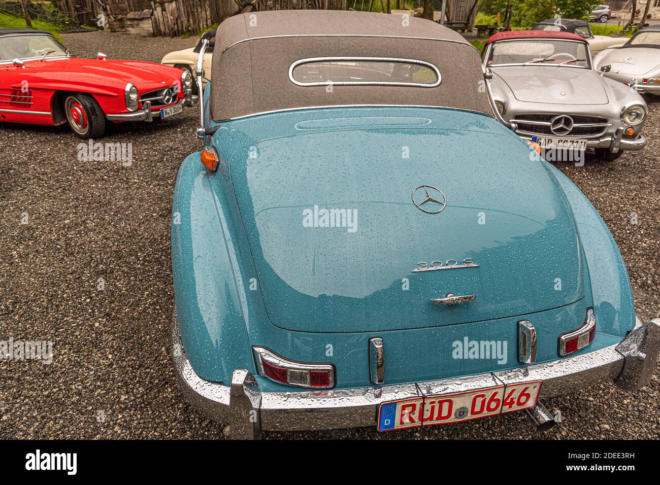 Oldtimer Daimler Mercedes Benz Cars in Reutte, Austria Stock Photo - Alamy
