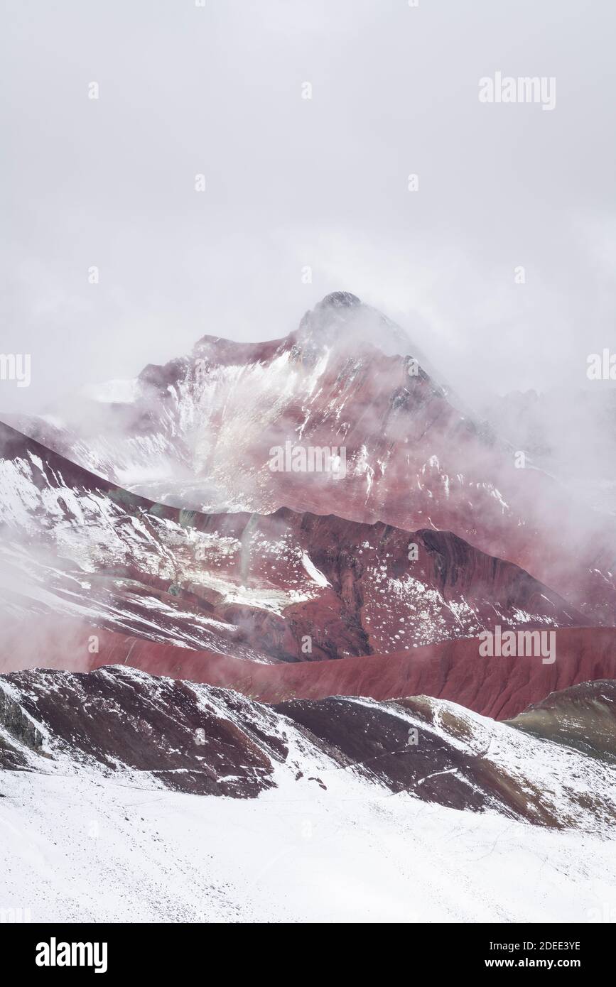 Snow covered Red Valley seen from Rainbow Mountain trail, Pitumarca ...