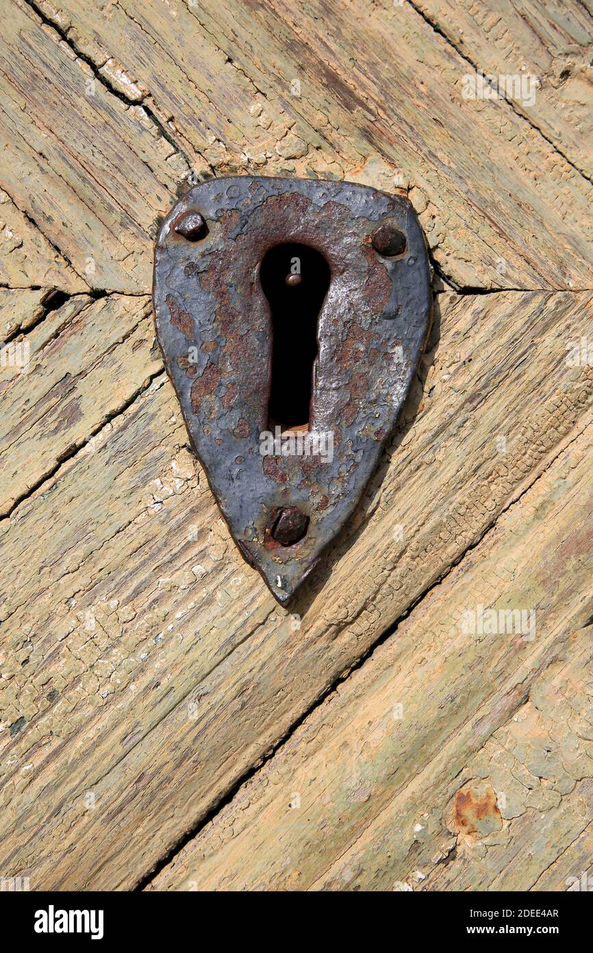 Keyhole lock medieval hi-res stock photography and images - Alamy