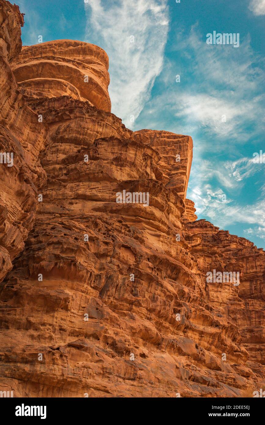 Close-up and detail of the geology and structure of the Khazali ...