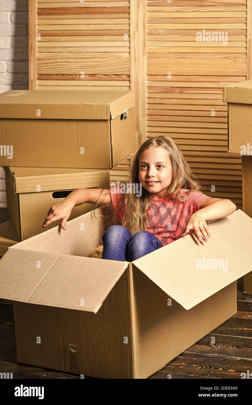 Big storage space. Relocating family stressful for kids. Kid girl ...