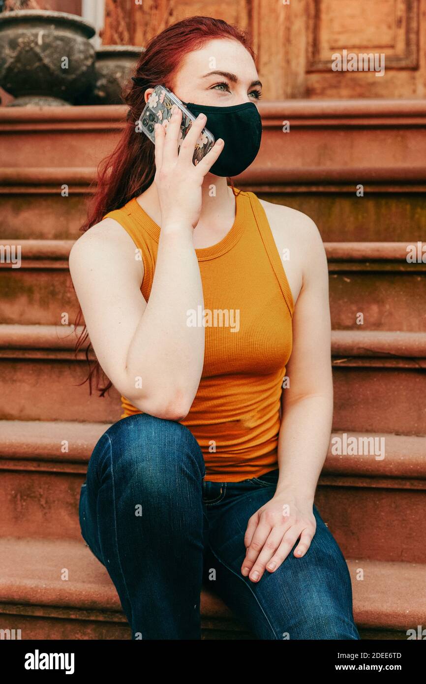 Brooklyn stoop hi-res stock photography and images - Alamy