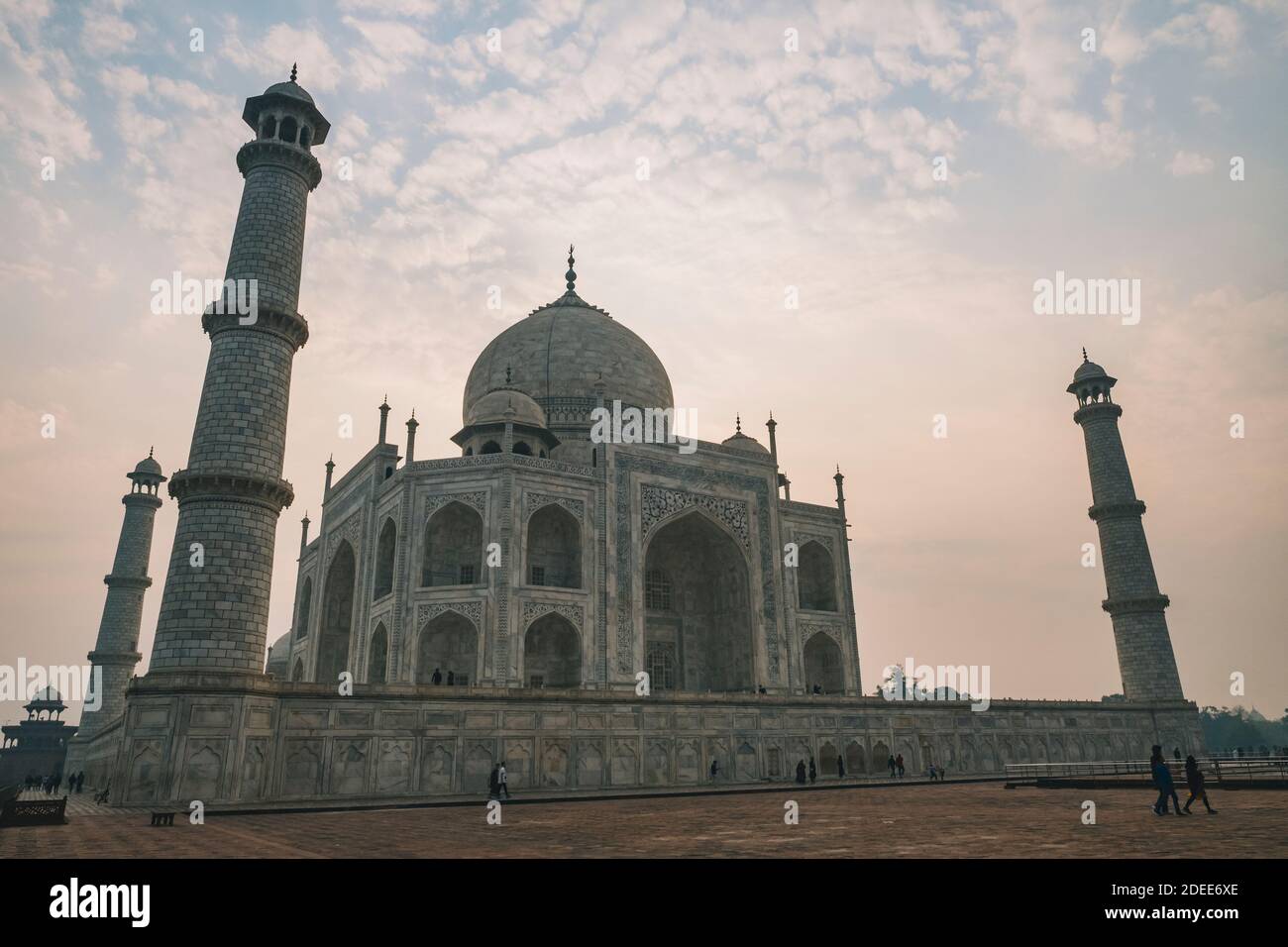 Taj Mahal west face against cloudy sky during sunrise time, Agra, India ...