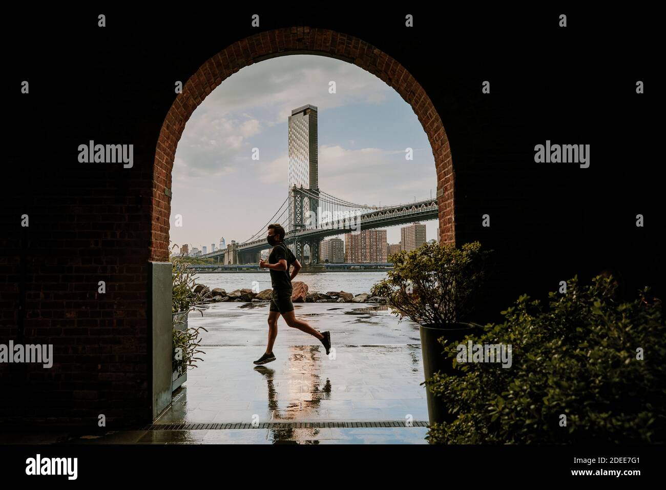 Silhouette of man running against skyline Stock Photo - Alamy
