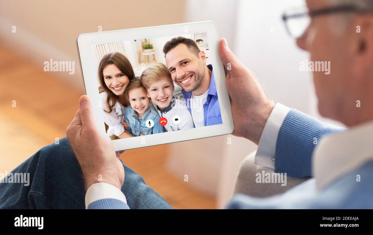 Family video call hi-res stock photography and images - Alamy