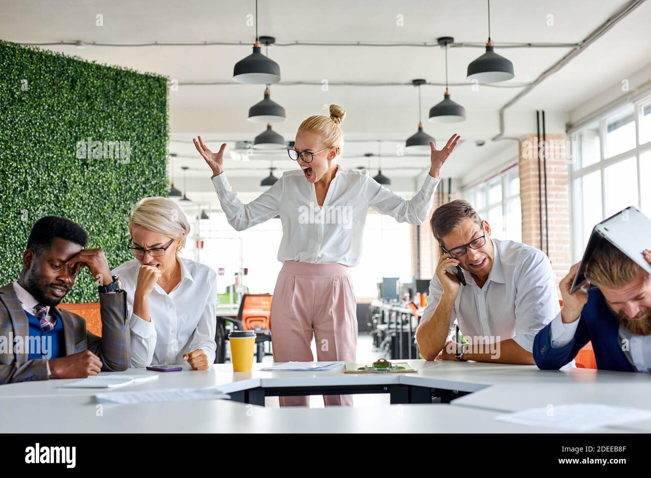 Woman swearing black and white hi-res stock photography and images - Alamy