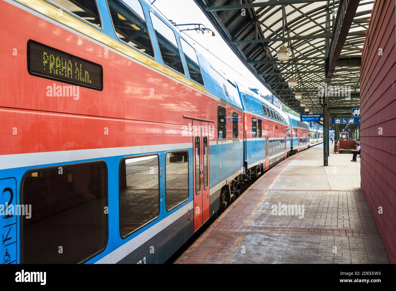 Cityelefant hi-res stock photography and images - Alamy