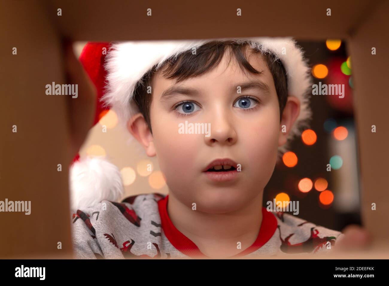 Surprise shock face boy hi-res stock photography and images - Alamy