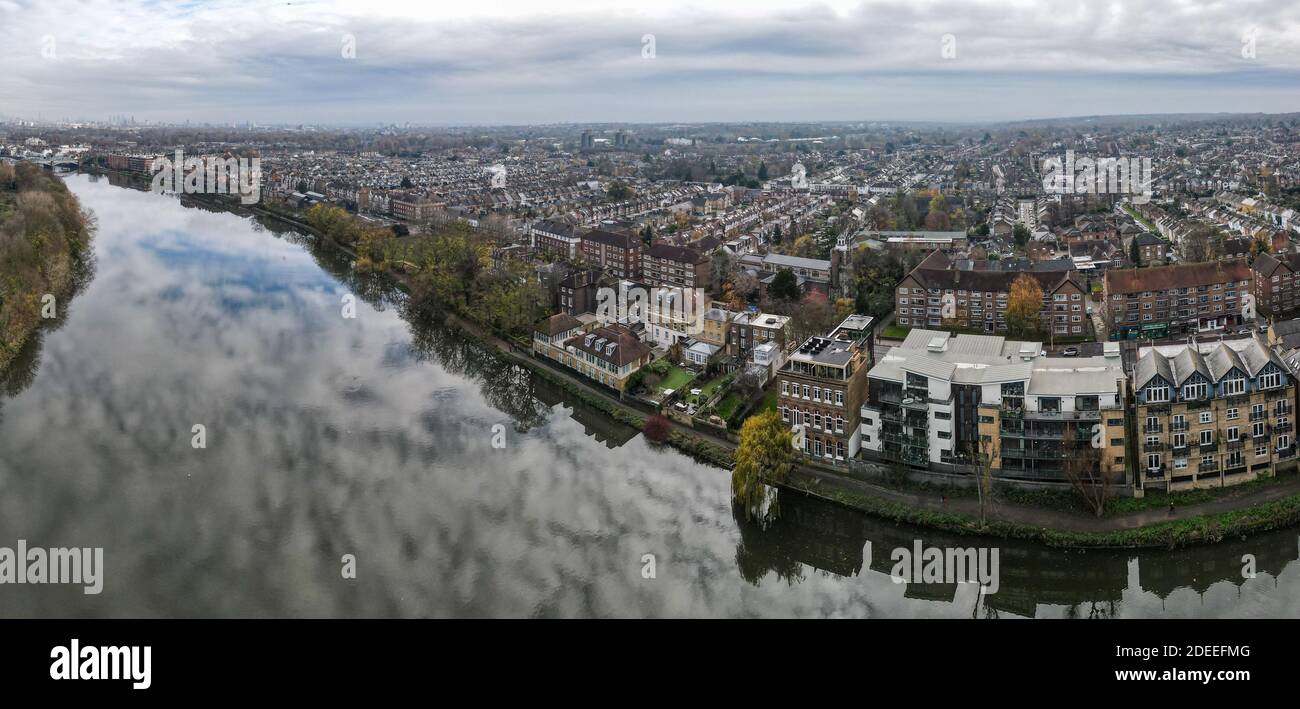 Barnes bridge aerial hi-res stock photography and images - Alamy