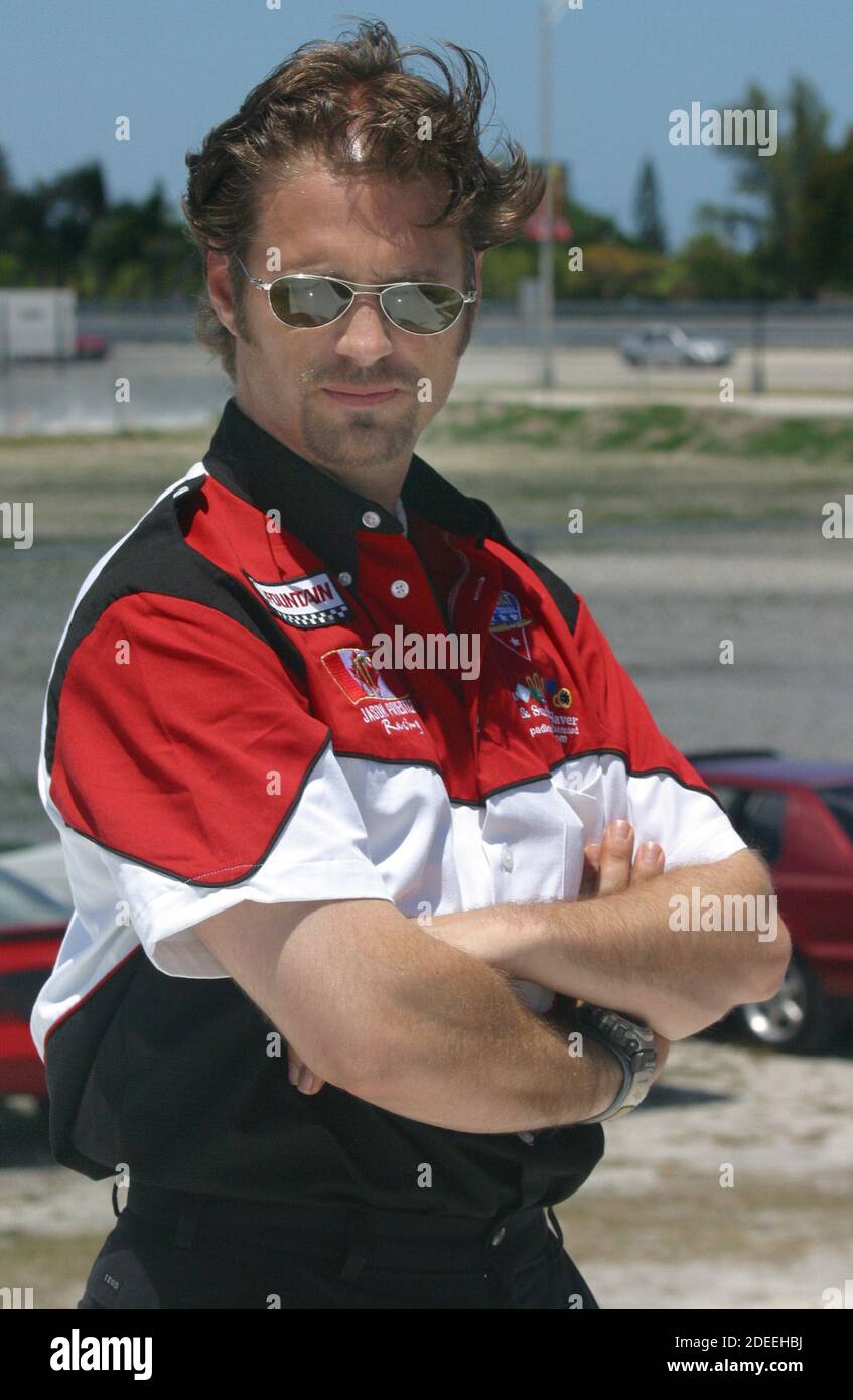 Miami Beach, FL 4-20-2002Jason Priestley on Watson Island prior to ...