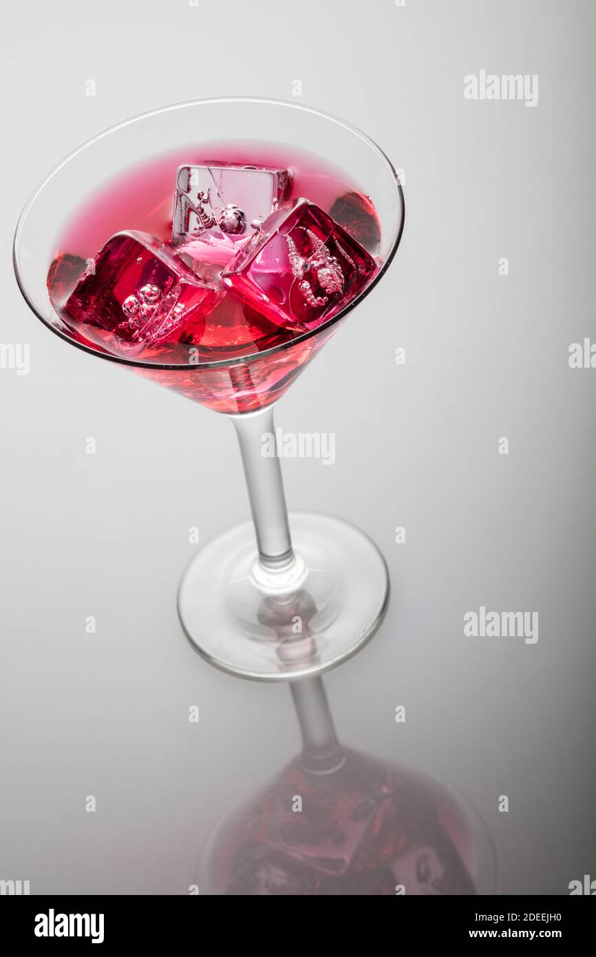 Ice martini hi-res stock photography and images - Alamy