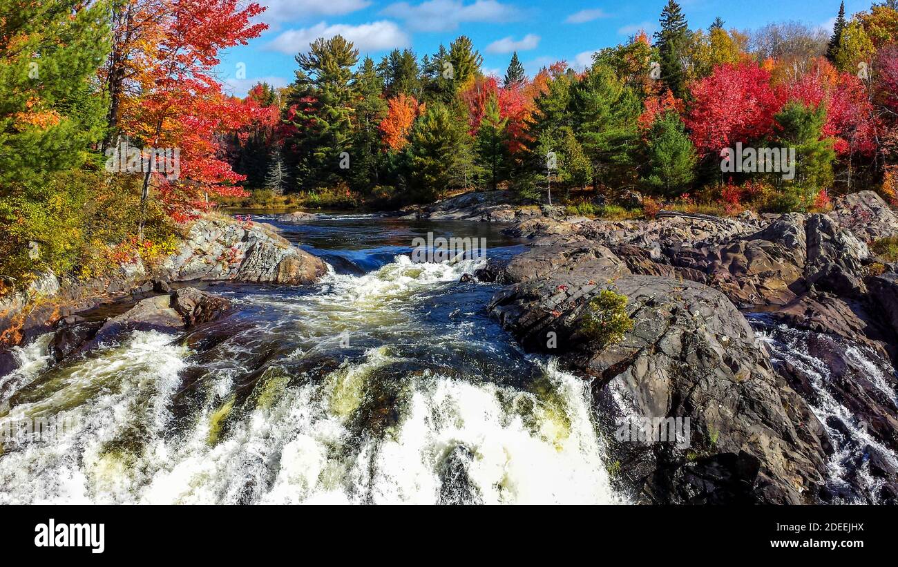 Great fall view of the flowing river, Chutes Prov Park, ON, Canada ...