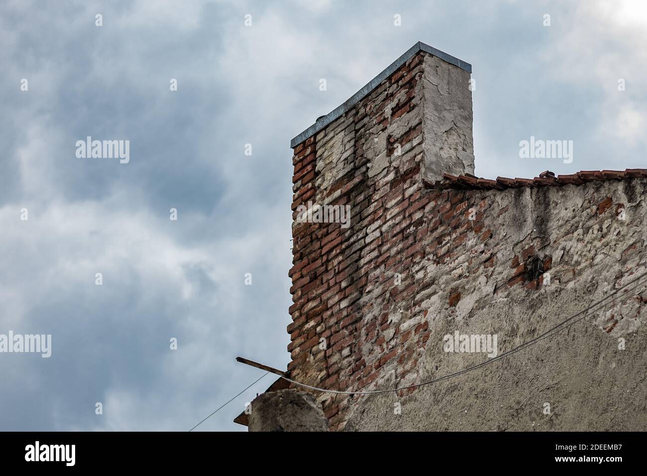 Abandoned buildings facade architecture hi-res stock photography and ...