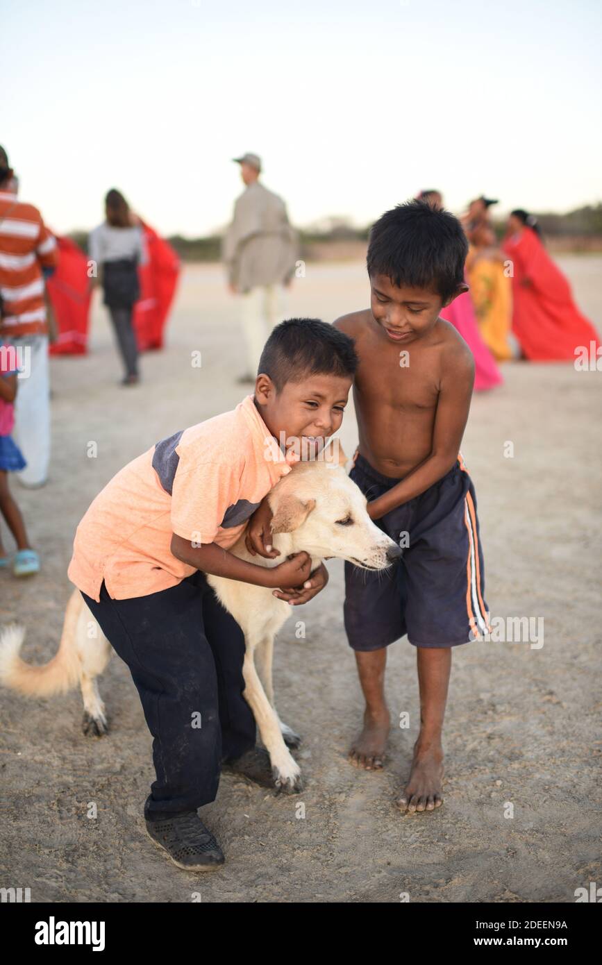Wayuu indigenous kids in La Guajira, Colombia Stock Photo - Alamy