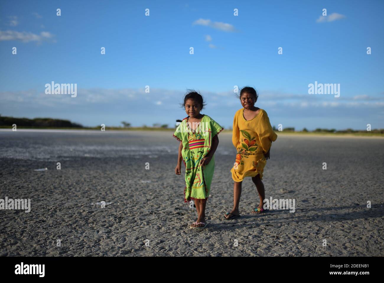 Wayuu indigenous kids in La Guajira, Colombia Stock Photo - Alamy