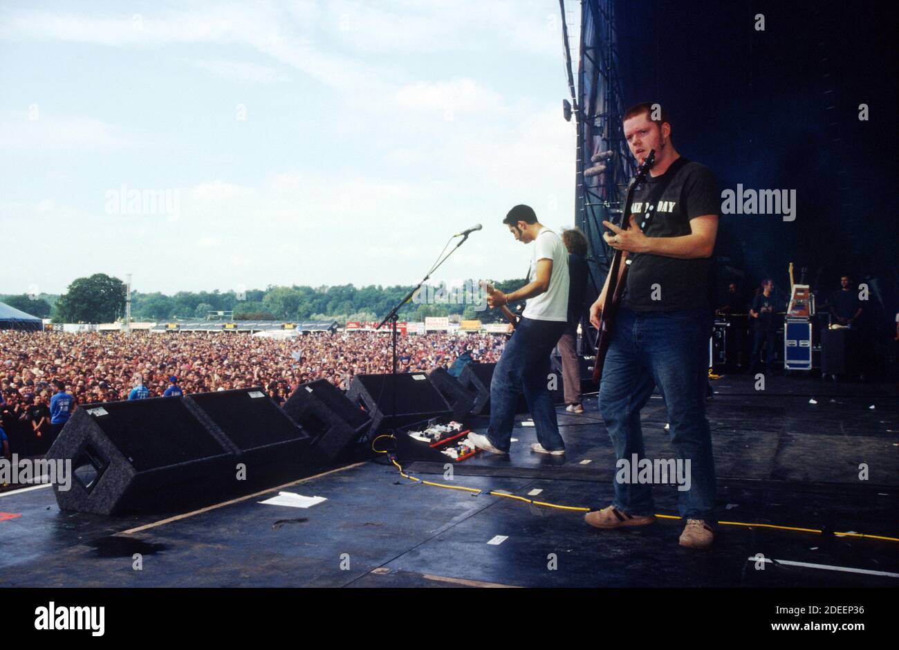 100 reasons band hi-res stock photography and images - Alamy