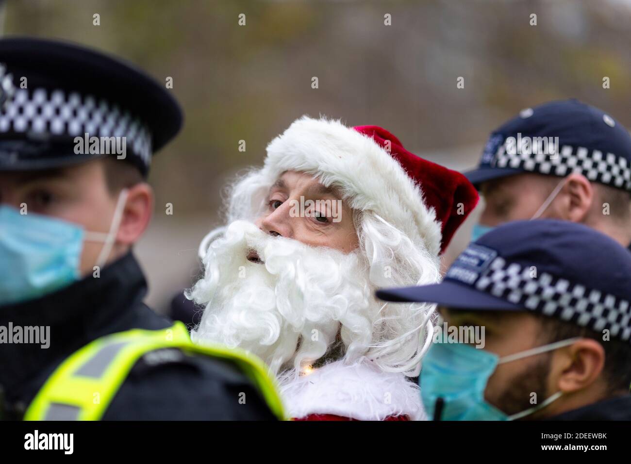 Father christmas arrested hi-res stock photography and images - Alamy