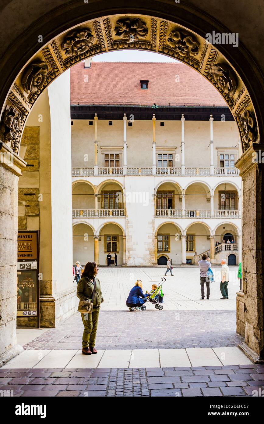 The arcaded renaissance courtyard at the centre of wawel hi-res stock ...