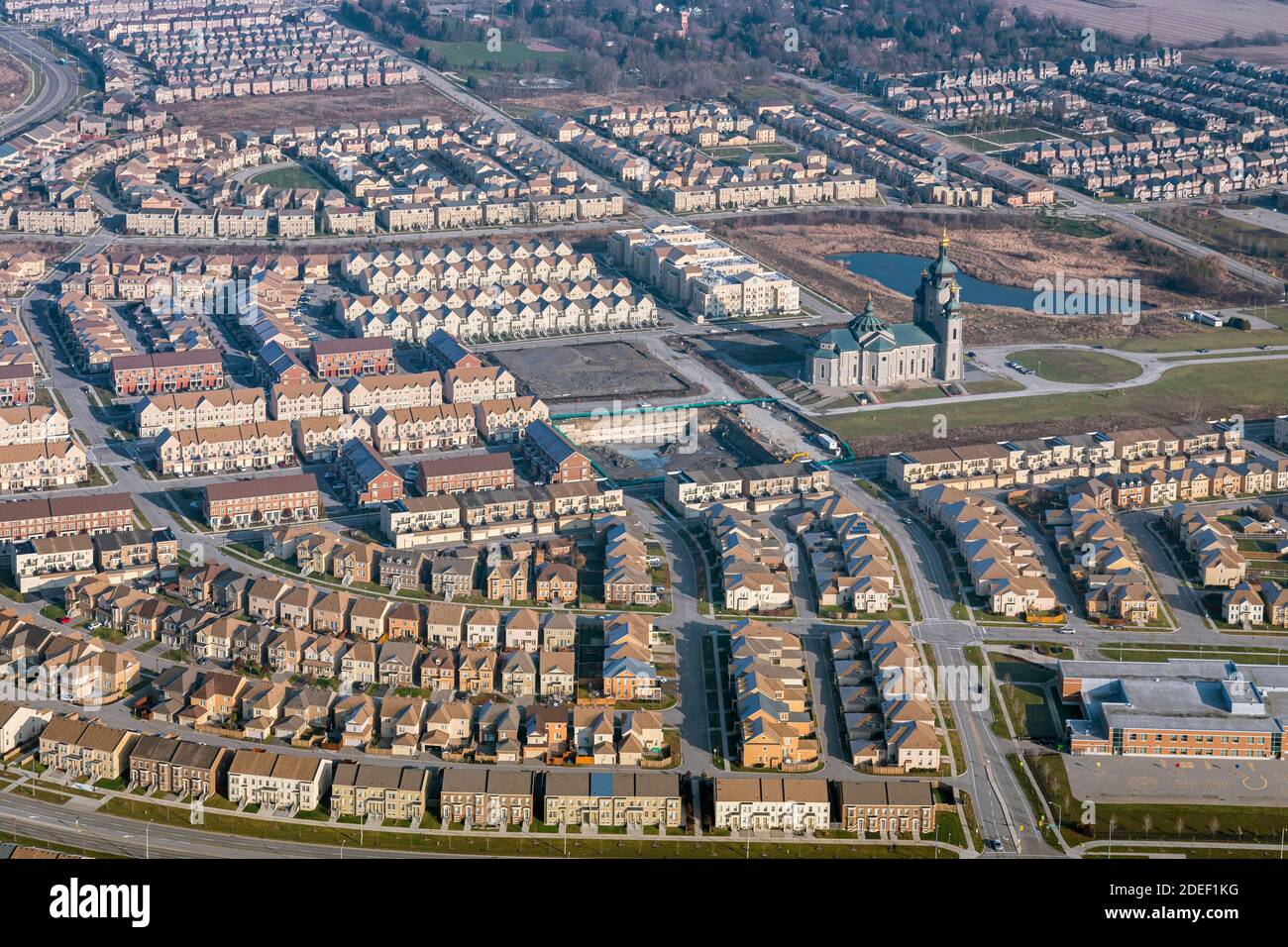 New subdivision neighbourhood in Markham surrounding the Cathedral of ...