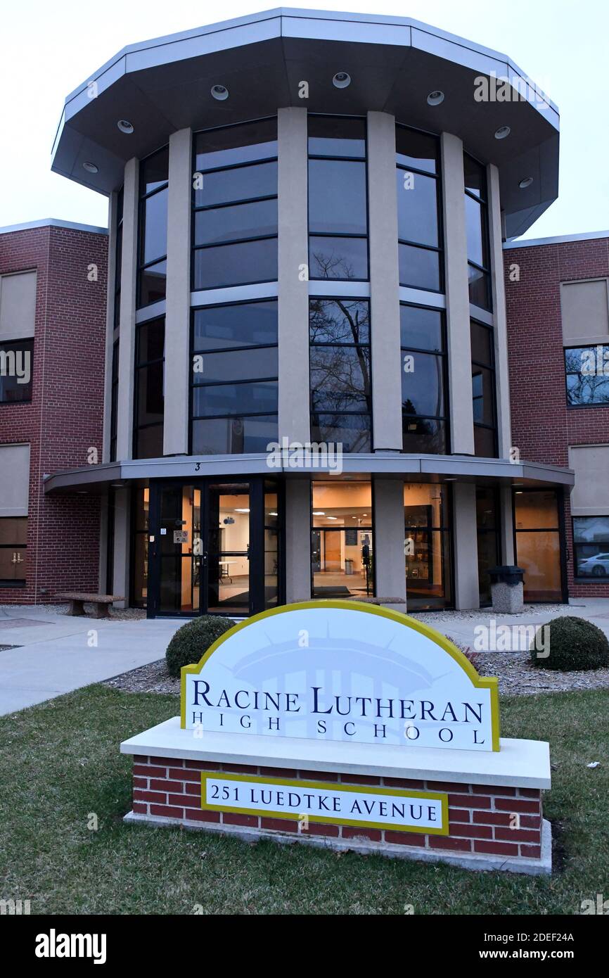 Arriving at school hi-res stock photography and images - Alamy