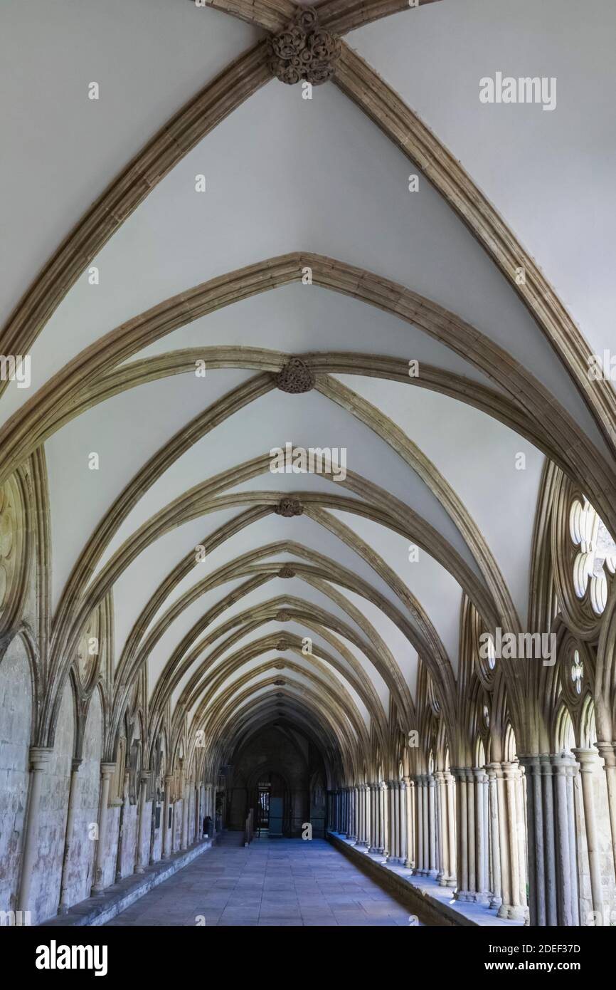 The great cloisters hi-res stock photography and images - Alamy