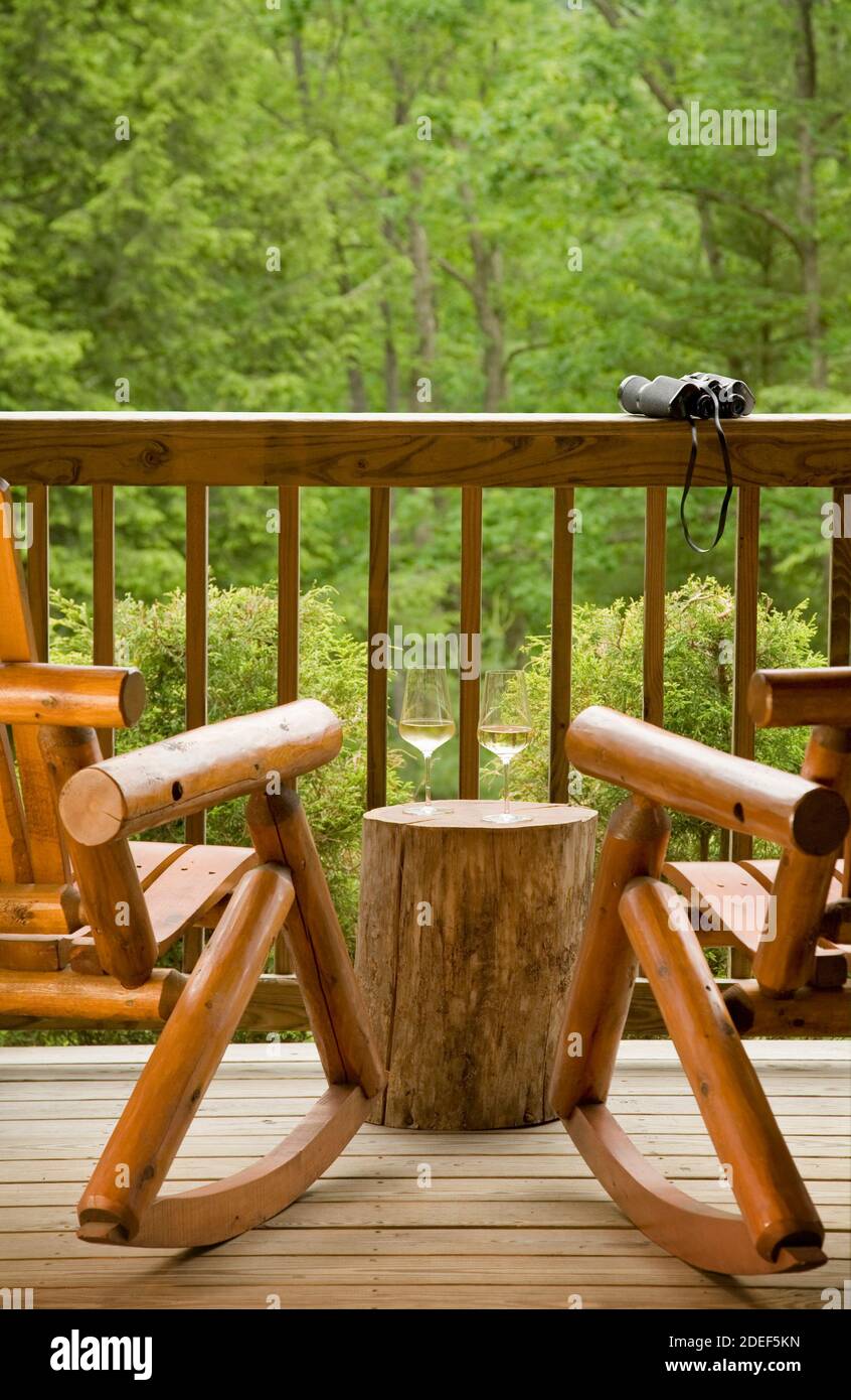 Back deck mountain view hi-res stock photography and images - Alamy
