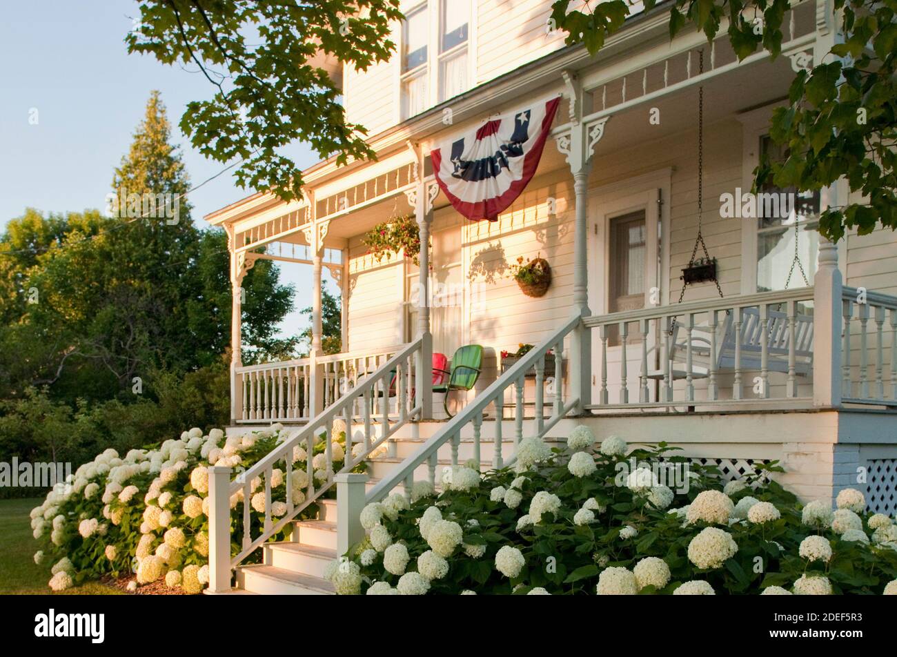 American Front Porch Stock Photo - Alamy