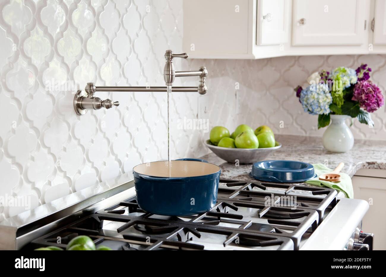 Pot filler hi-res stock photography and images - Alamy